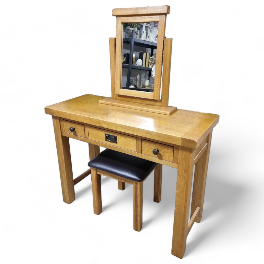 Buy Second Hand Dressing Table | Modern, Pine, Oak | DecorDeluxe.club