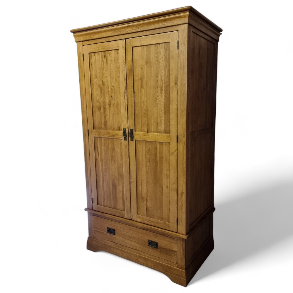 Second Hand Wardrobes | Oak, Pine & Solid Wood | DecorDeluxe.club
